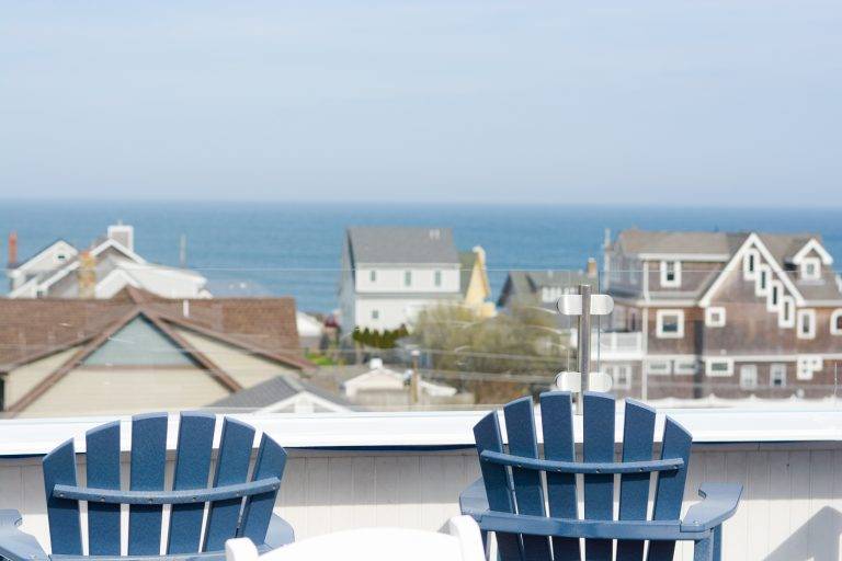 Staying at the Break Hotel | A Weekend On Narragansett Beach