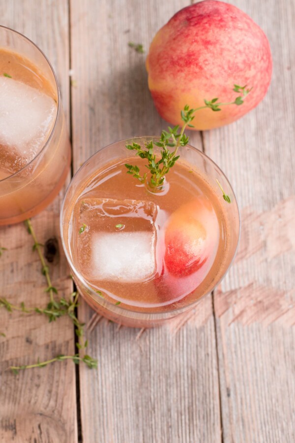 Peach Bourbon Smash: An Easy Peach Cocktail With 4 Ingredients