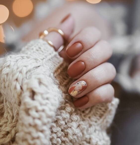 The 20+ Trendiest Fall Nail Colors + Fall Nails Inspiration