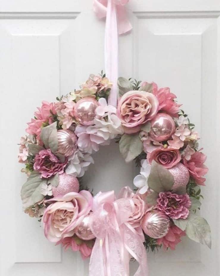 40+ Gorgeous Pink Christmas Wreaths For The Front Door