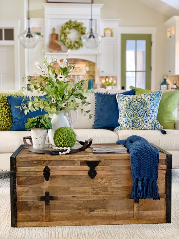 30+ Summer Decor Ideas For A Light & Airy Home