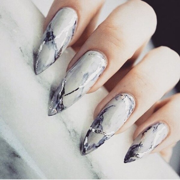 40+ Examples Of Grey & Silver Nails For A Cool Manicure