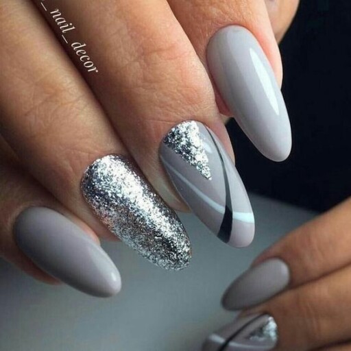 40+ Examples Of Grey & Silver Nails For A Cool Manicure