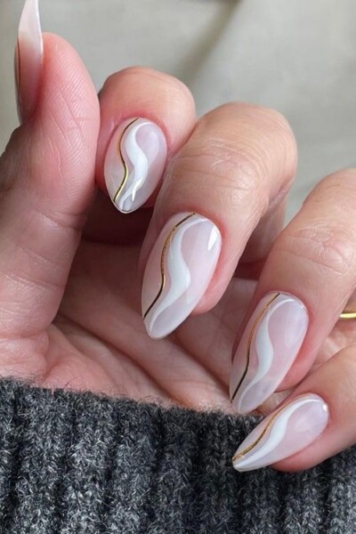 40+ Almond Nails Inspiration Photos For Your Next Manicure