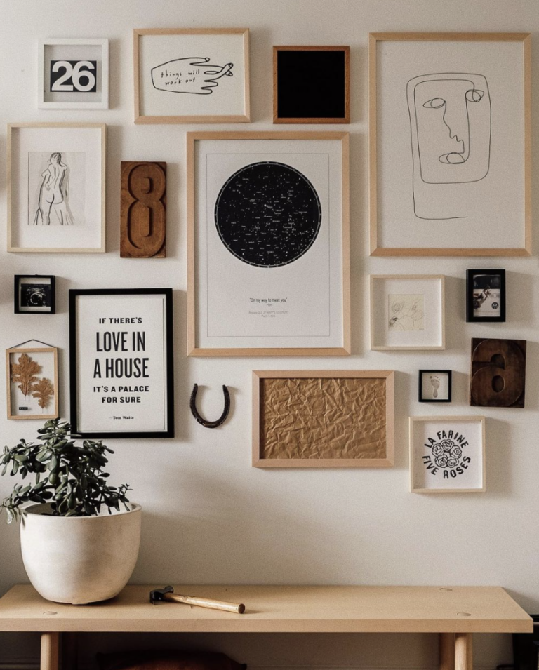 50+ Living Room Wall Decor Ideas