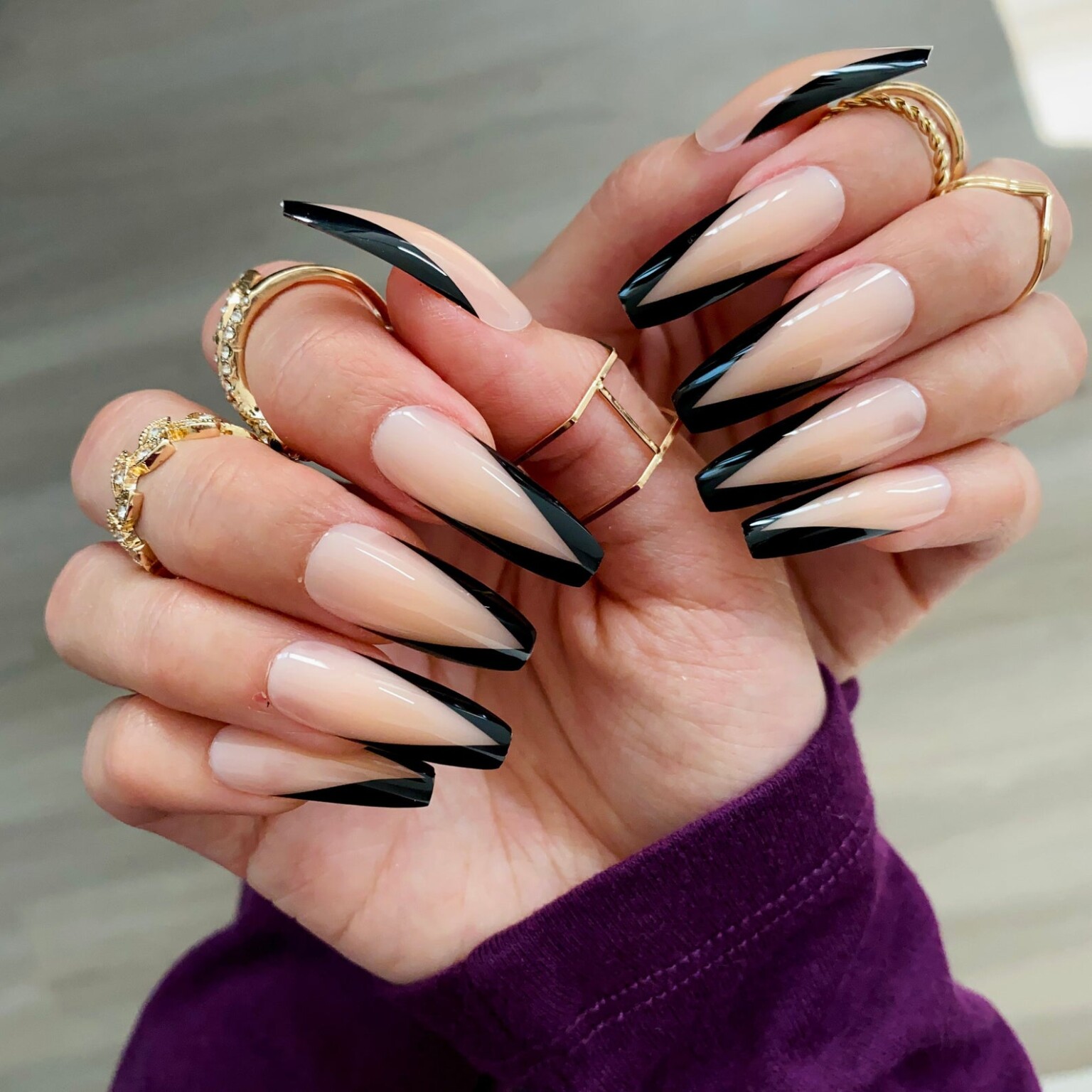 45+ Black Nails Designs For An Epic Manicure