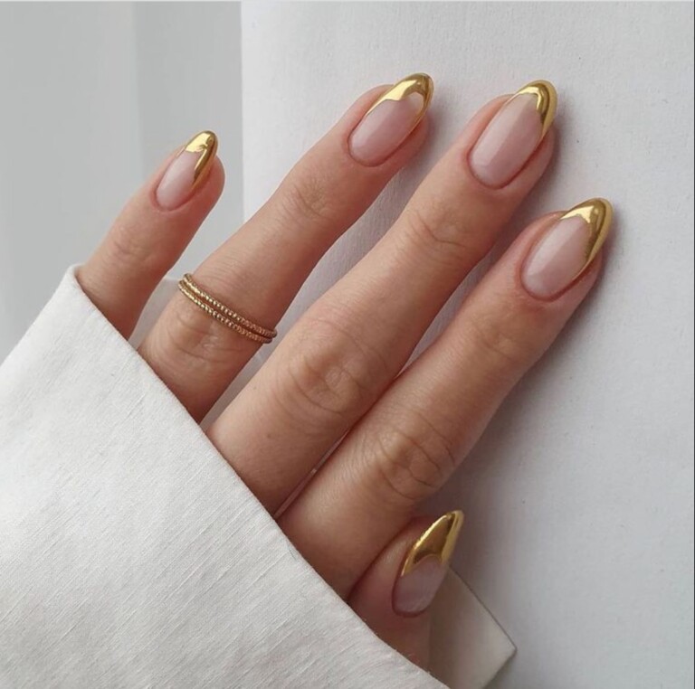 50+ Gorgeous Gold Nails To Get At Your Next Manicure