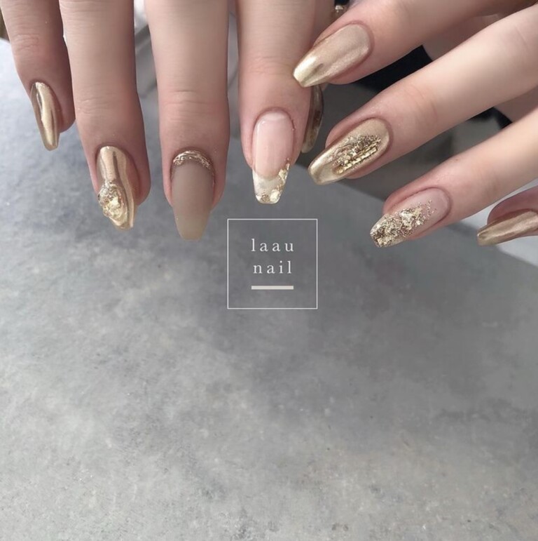 50+ Gorgeous Gold Nails To Get At Your Next Manicure