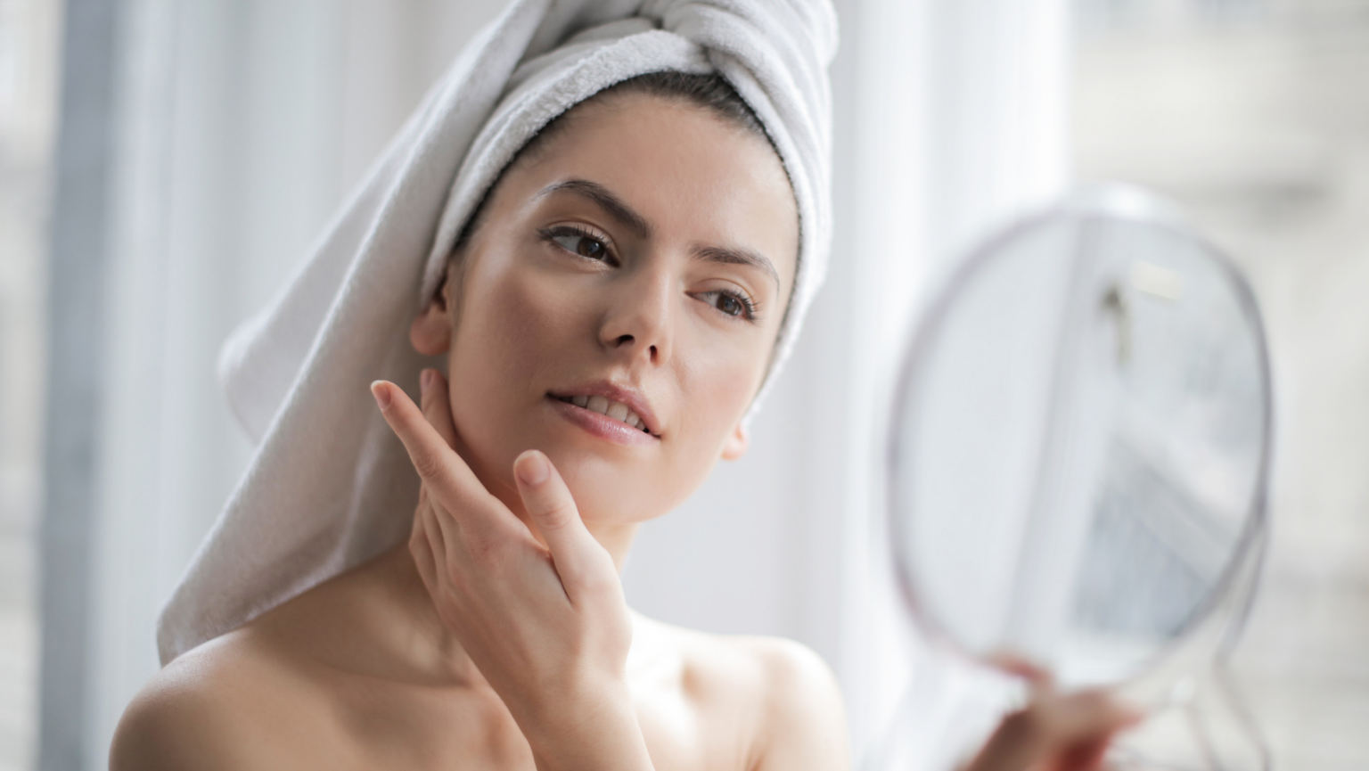 How To Dermaplane At Home: Your Ultimate Guide