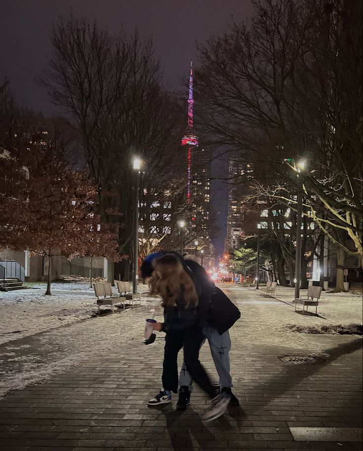 28a0812946f61a6e7bf51036a111f92f