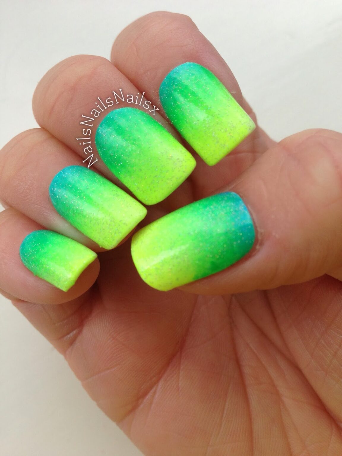 30+ Gorgeous Lime Green Nails To Try Right Now