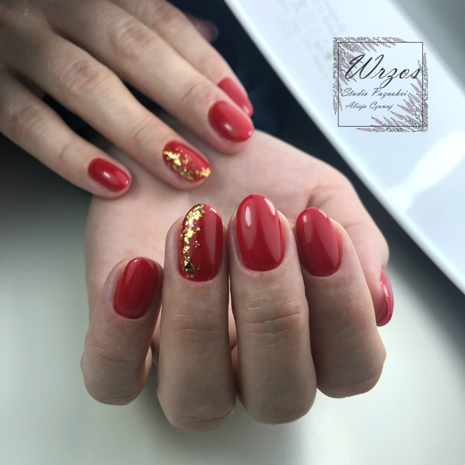 45+ Stunning Red and Gold Nails For A Sophisticated Manicure