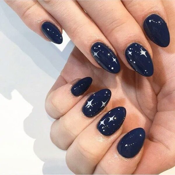 45+ Stunning Navy Blue Nails To Try Right Now | Navy Blue Nail Designs