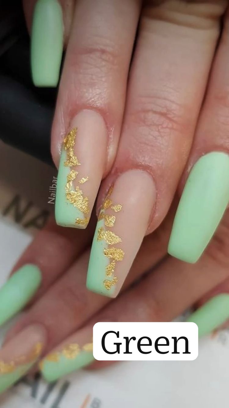 45+ Gorgeous Mint Green Nails To Try This Year For A Fresh Manicure