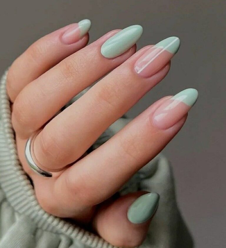 45+ Gorgeous Mint Green Nails To Try This Year For A Fresh Manicure