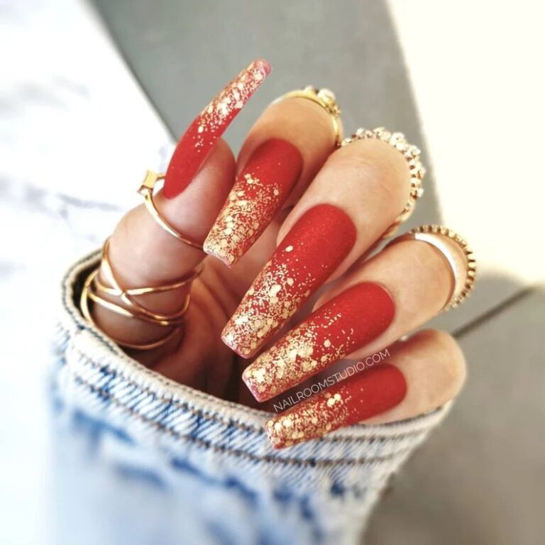 45+ Stunning Red and Gold Nails For A Sophisticated Manicure