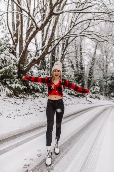 50+ Ice Skating Outfits To Wear This Winter | What To Wear Ice Skating