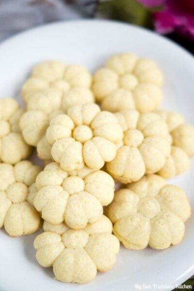 40+ Delicious & Traditional German Christmas Cookies To Make