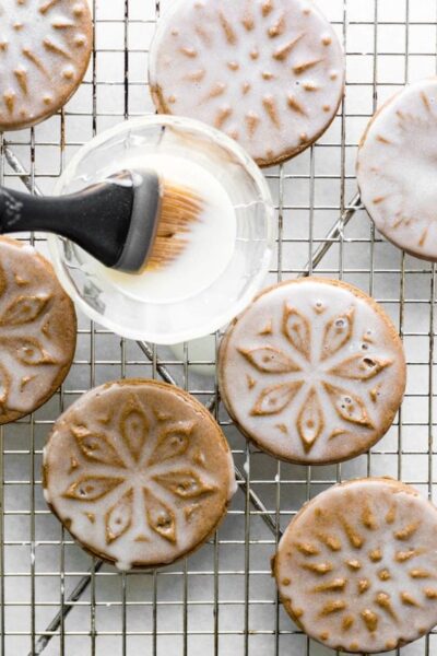 40+ Delicious & Traditional German Christmas Cookies To Make