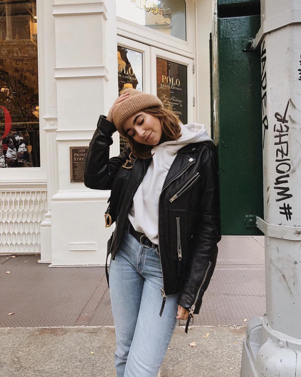 45+ Trending Winter Snow Outfits For A Chic Cold Weather Look