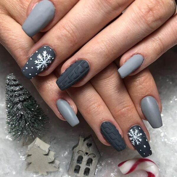 55+ Gorgeous January Nails Trending This Year | Chasing Daisies