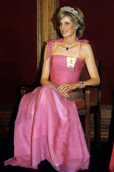 42+ Of Princess Diana's MOST Iconic Outfits | Chasing Daisies
