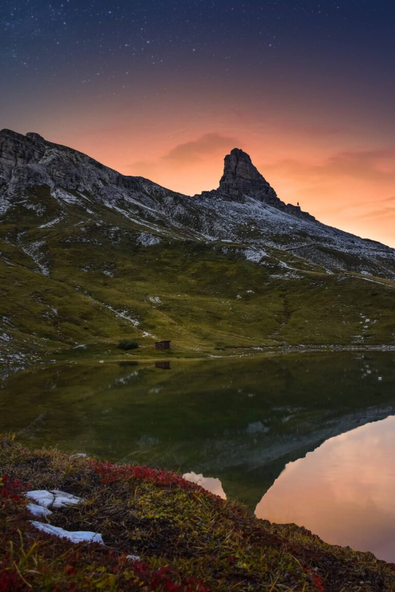 100+ Incredibly Beautiful Wallpaper Backgrounds For iPhone