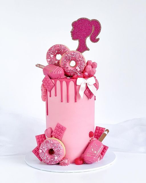 55+ Barbie Cakes To Copy For A Barbie Party Aesthetic