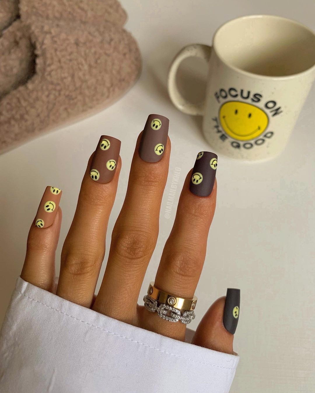 45+ Stunning September Nails To Try This Fall | Chasing Daisies