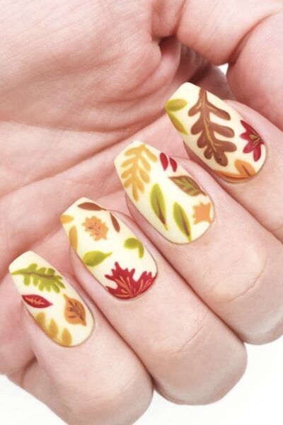 45+ Stunning September Nails To Try This Fall | Chasing Daisies